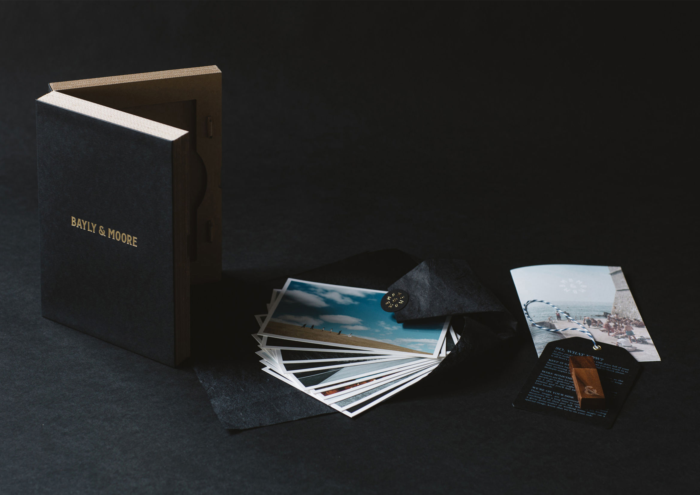 Bayly & Moore - The brilliant madness of love | Best Awards