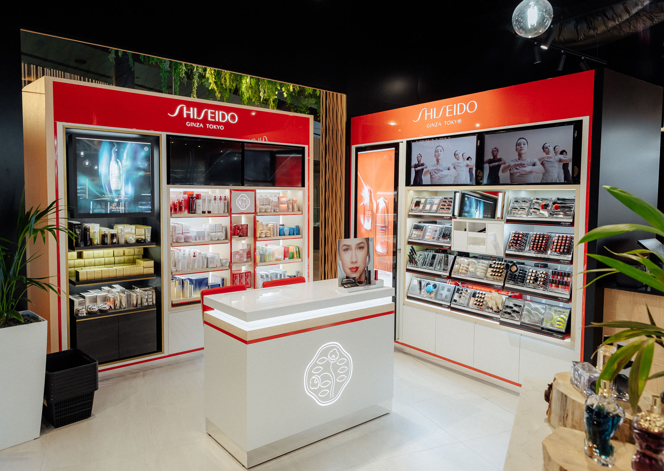 Life Pharmacy Flagship | Best Awards