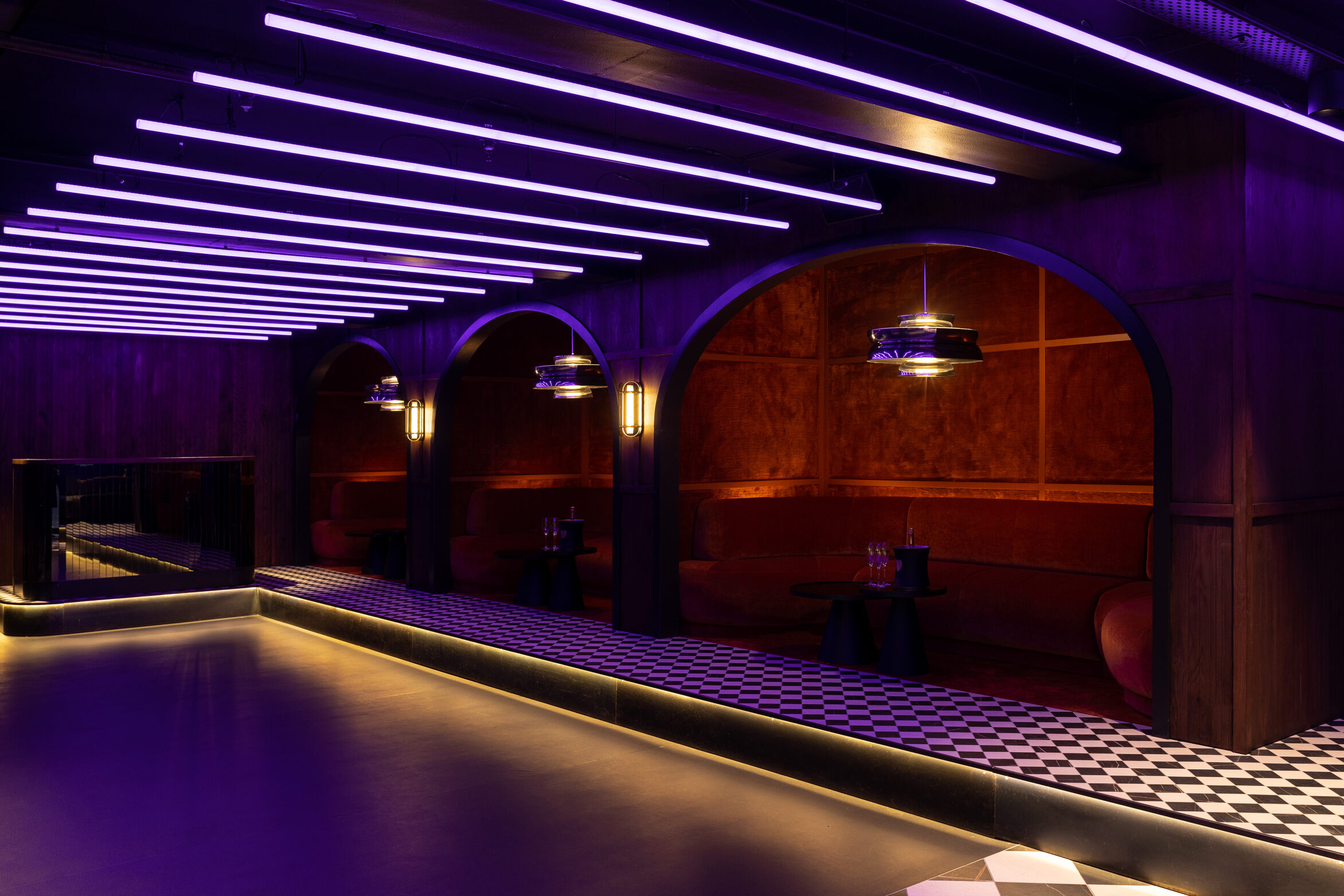 The Shy Guy | Best Awards