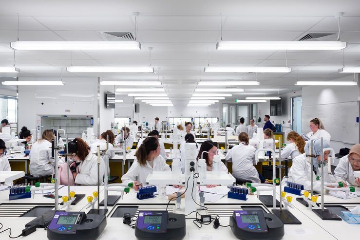 The Ernest Rutherford Building (RRSIC – Rutherford Regional Science and ...