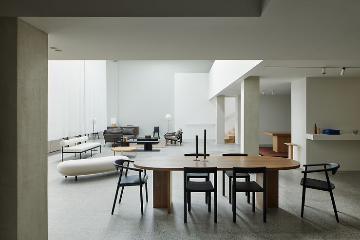 Simon James Showroom & Office | Best Design Awards
