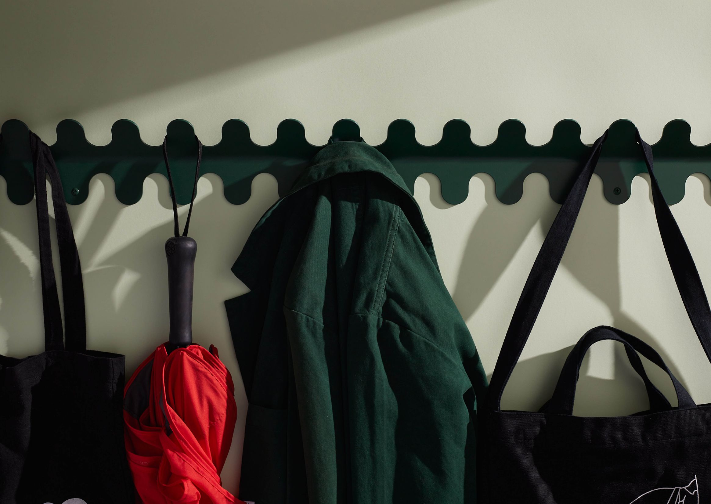 Wiggle Wall Hanger | Best Design Awards