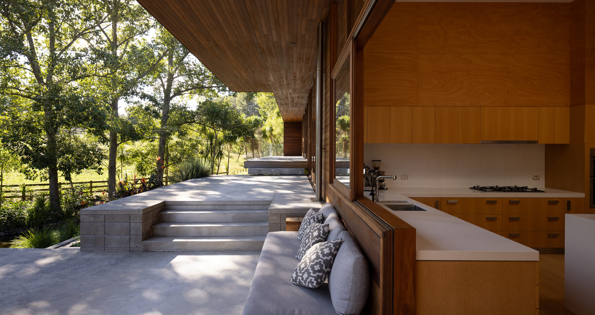 Waimauku House | Best Awards