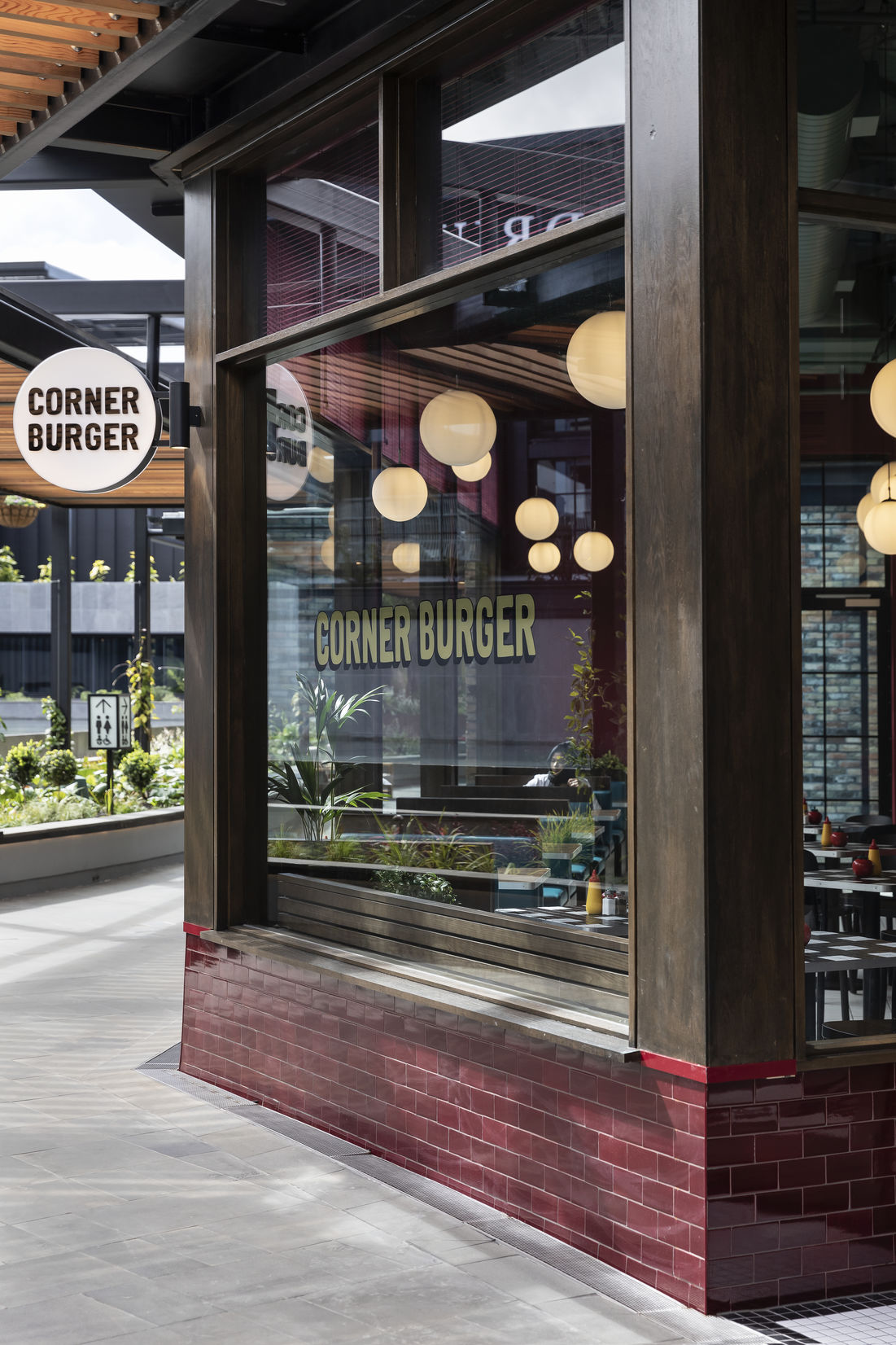 Corner Burger | Best Awards